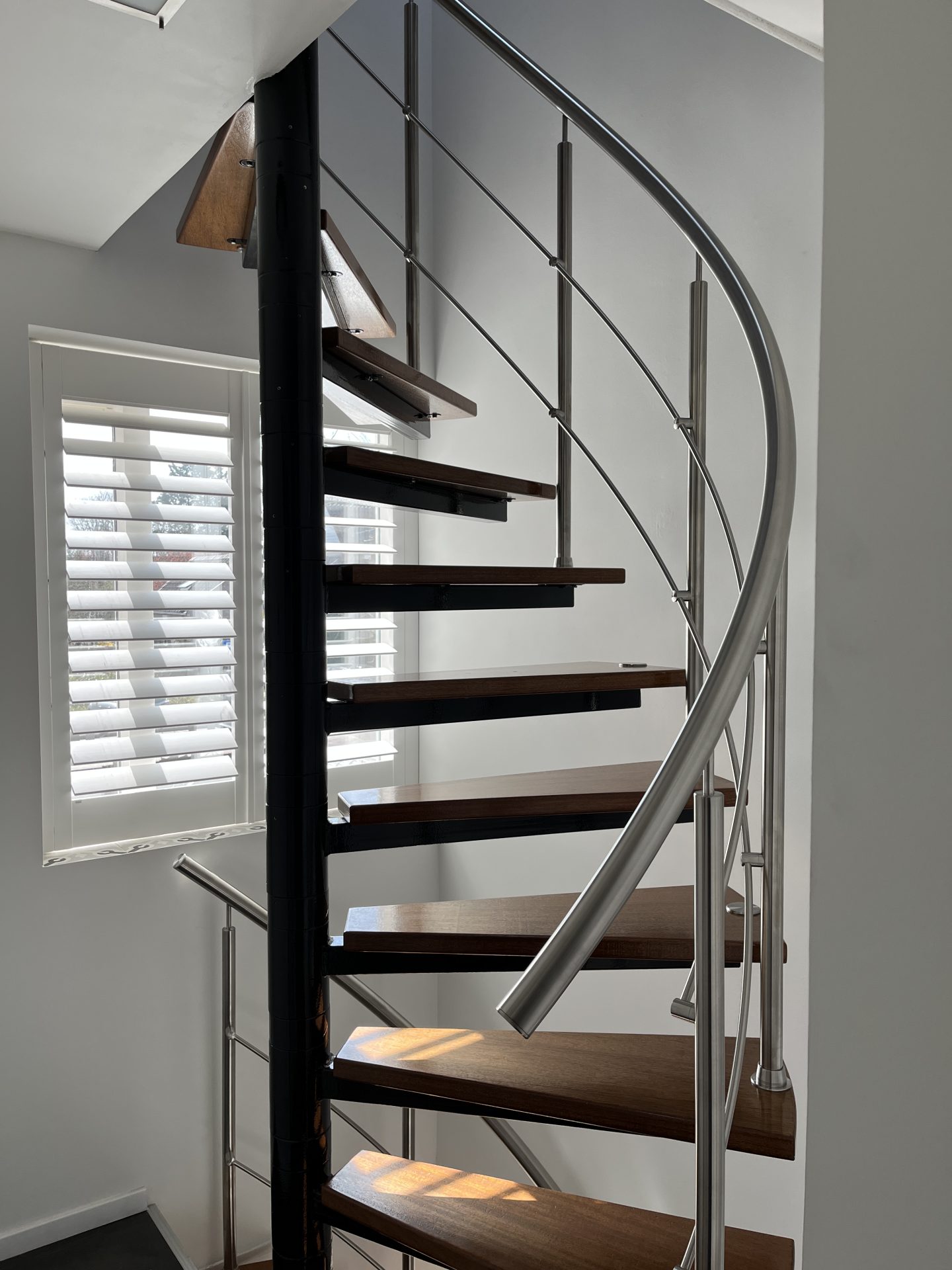 Het renoveren van je spiltrap: 10 tips voor een frisse uitstraling!